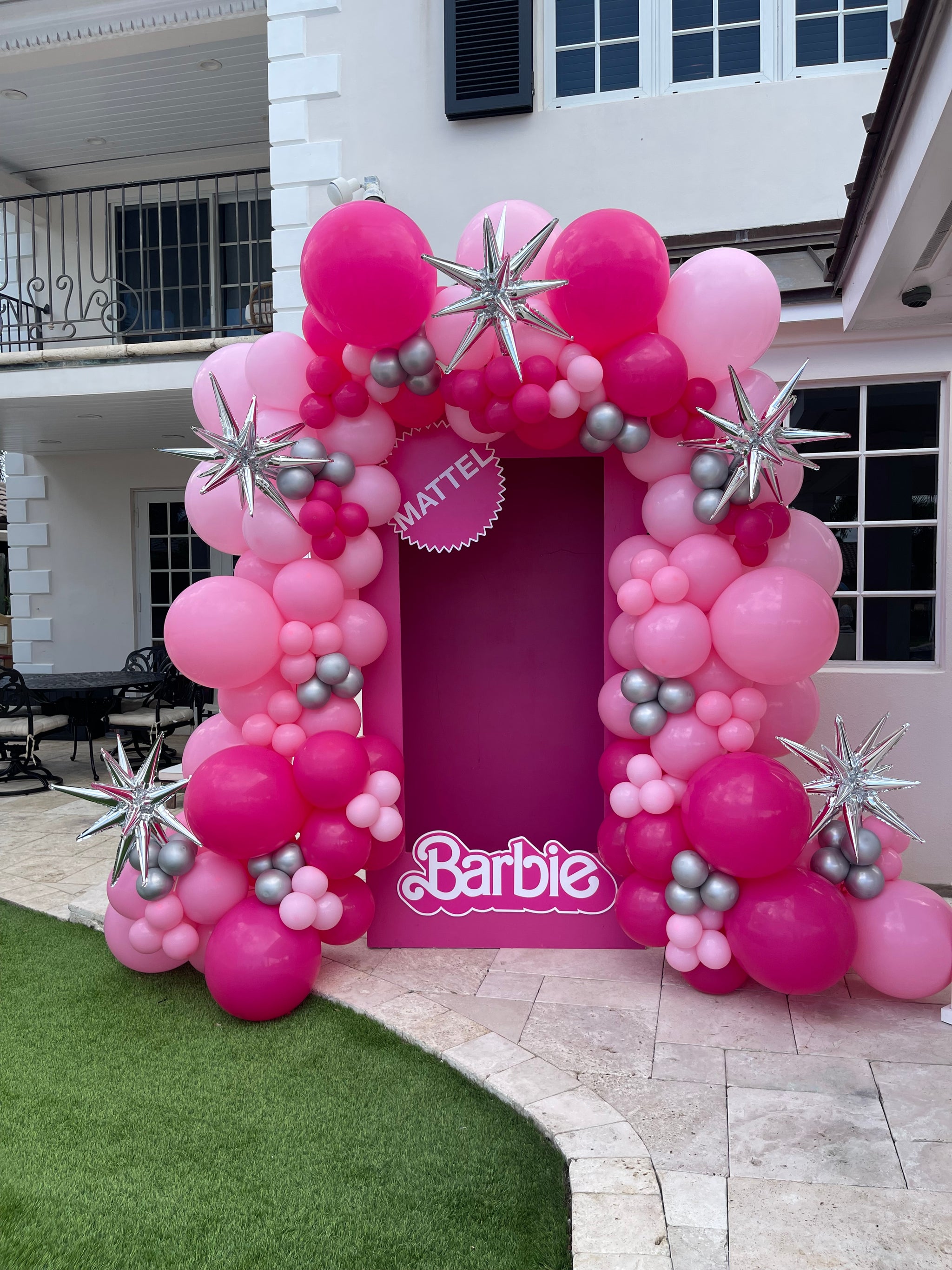 Barbie Box - Rental – Deluxe Bounce House