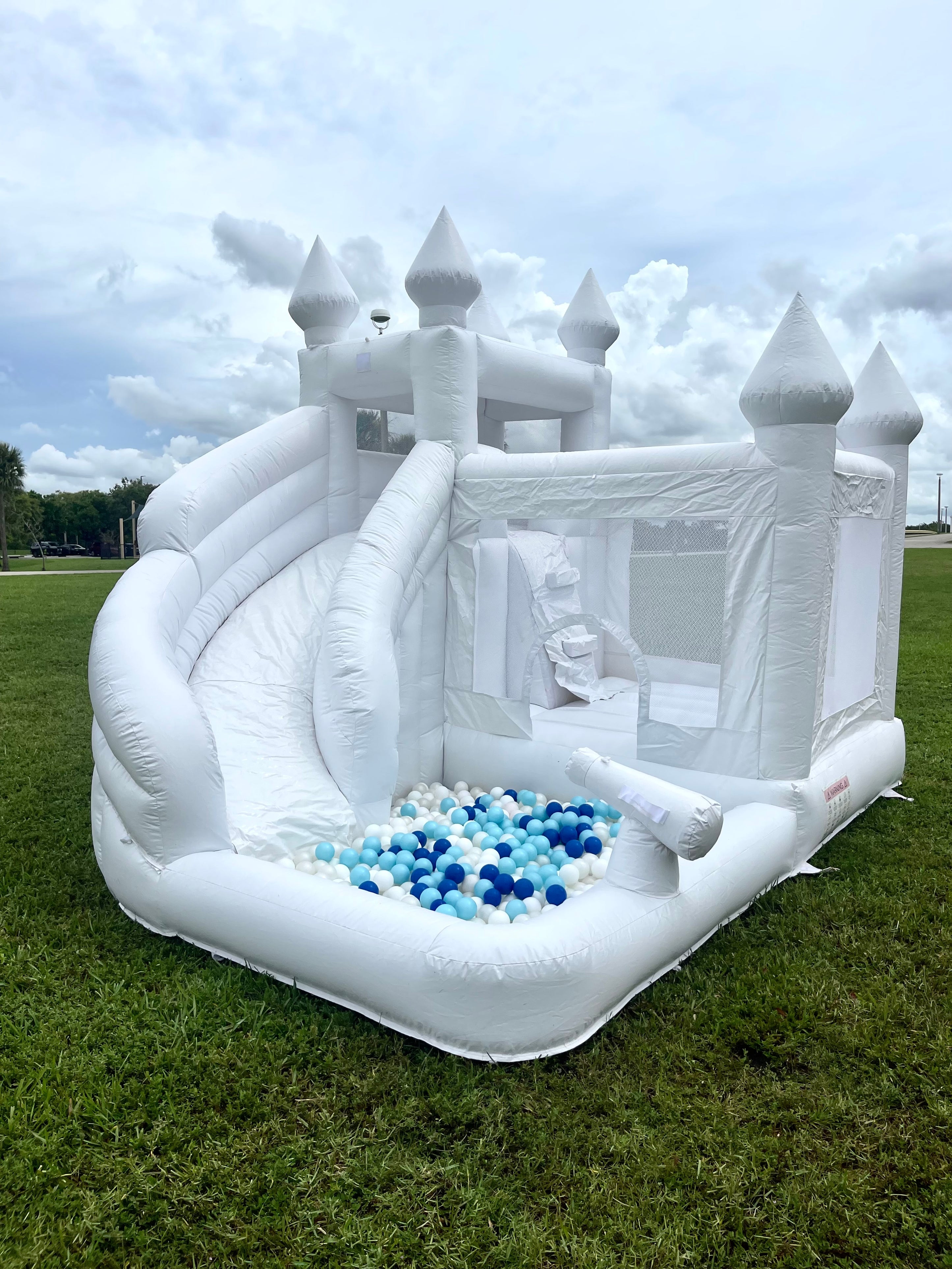 3&1 White Castle Bounce House with Slide and Ball Pit | Miami & Broward ...