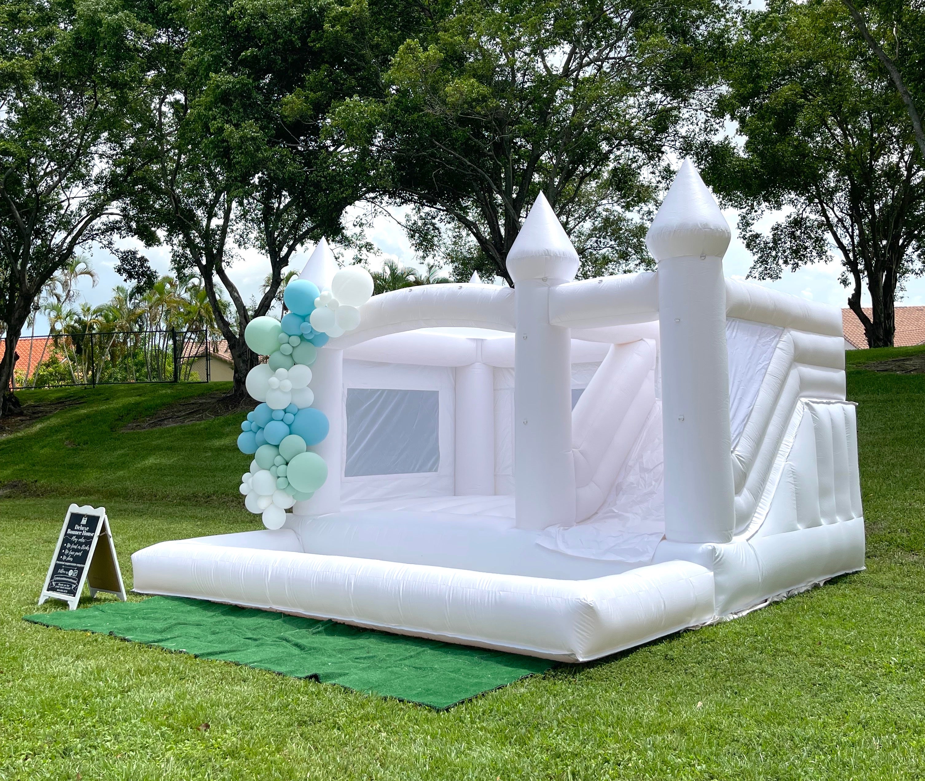 White Bounce House with slide - BOOK NOW / FREE DELIVERY MIAMI AND ...